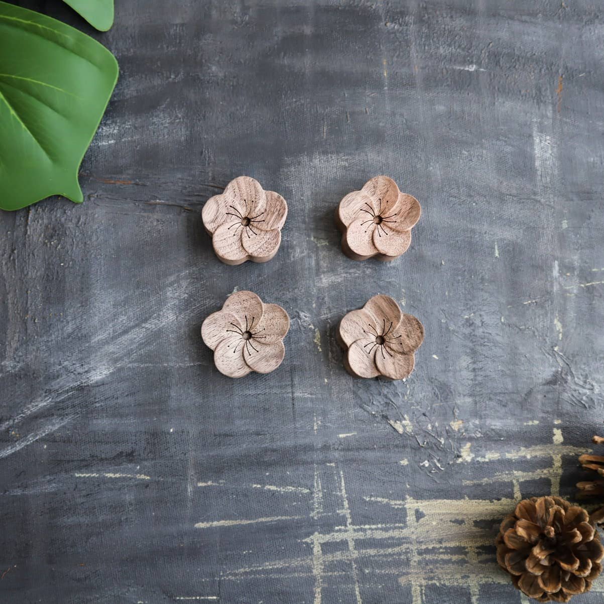 Wooden Flower Essential Oil Diffuser – Blendily